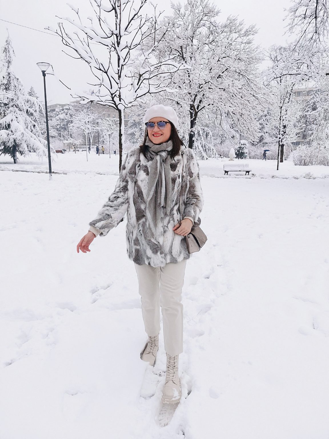 How to Look Chic in the Snow - BambolaI Fashion